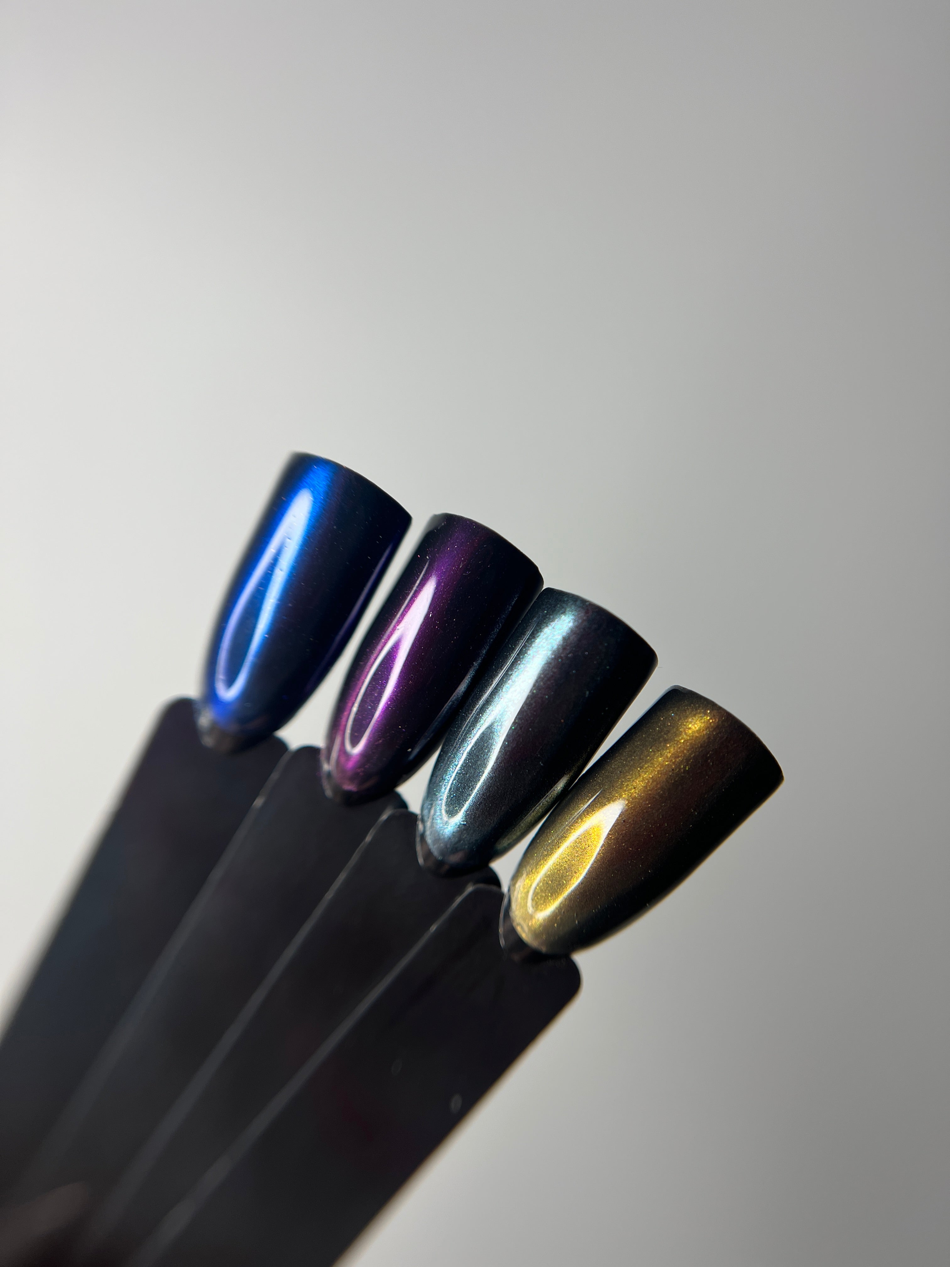 Chrome powder “pearl” | High-Quality Nail Products at Prisma Nail Shop